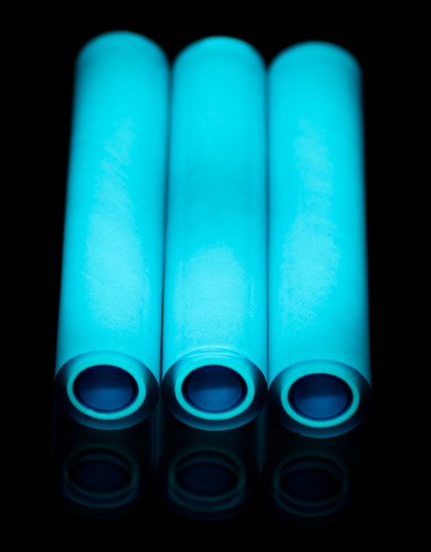 BoroGlow Glowing Sky Glow In The Dark Glass Tube - UV Reactive Aqua ...